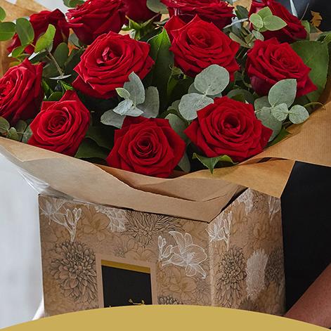 12 Red Rose Hand-tied Stems Florists Camborne